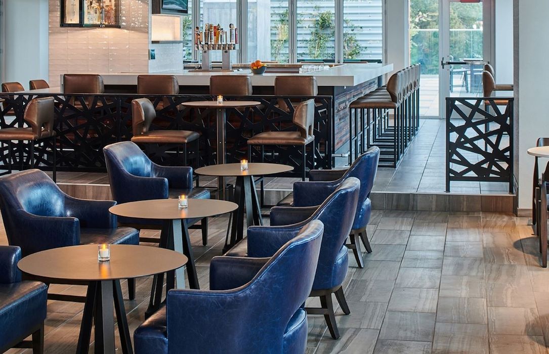 Home [www.studyhallrooftoplounge.com]